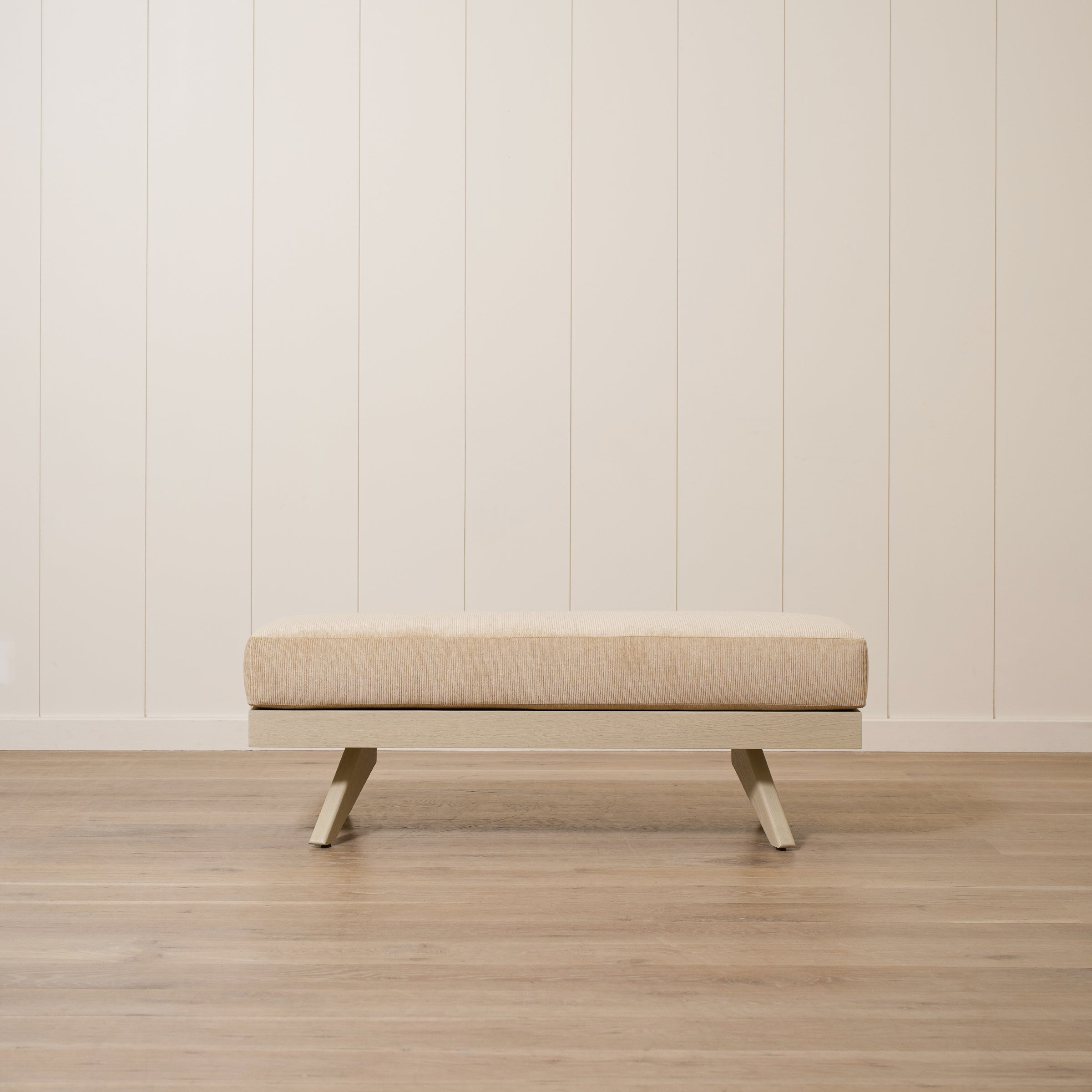 Coral Bench | Muskoka Living Collection